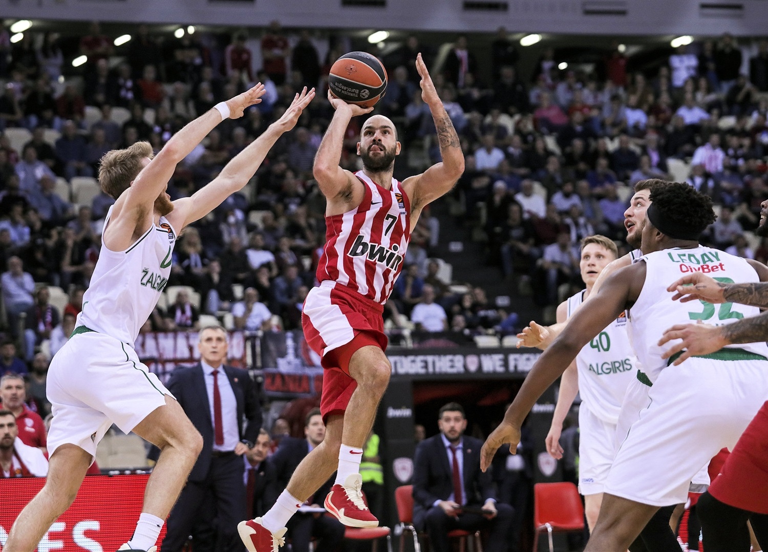 Euroleague Ολυμπιακος Ζαλγκιρις Drazen - Georgiou Club